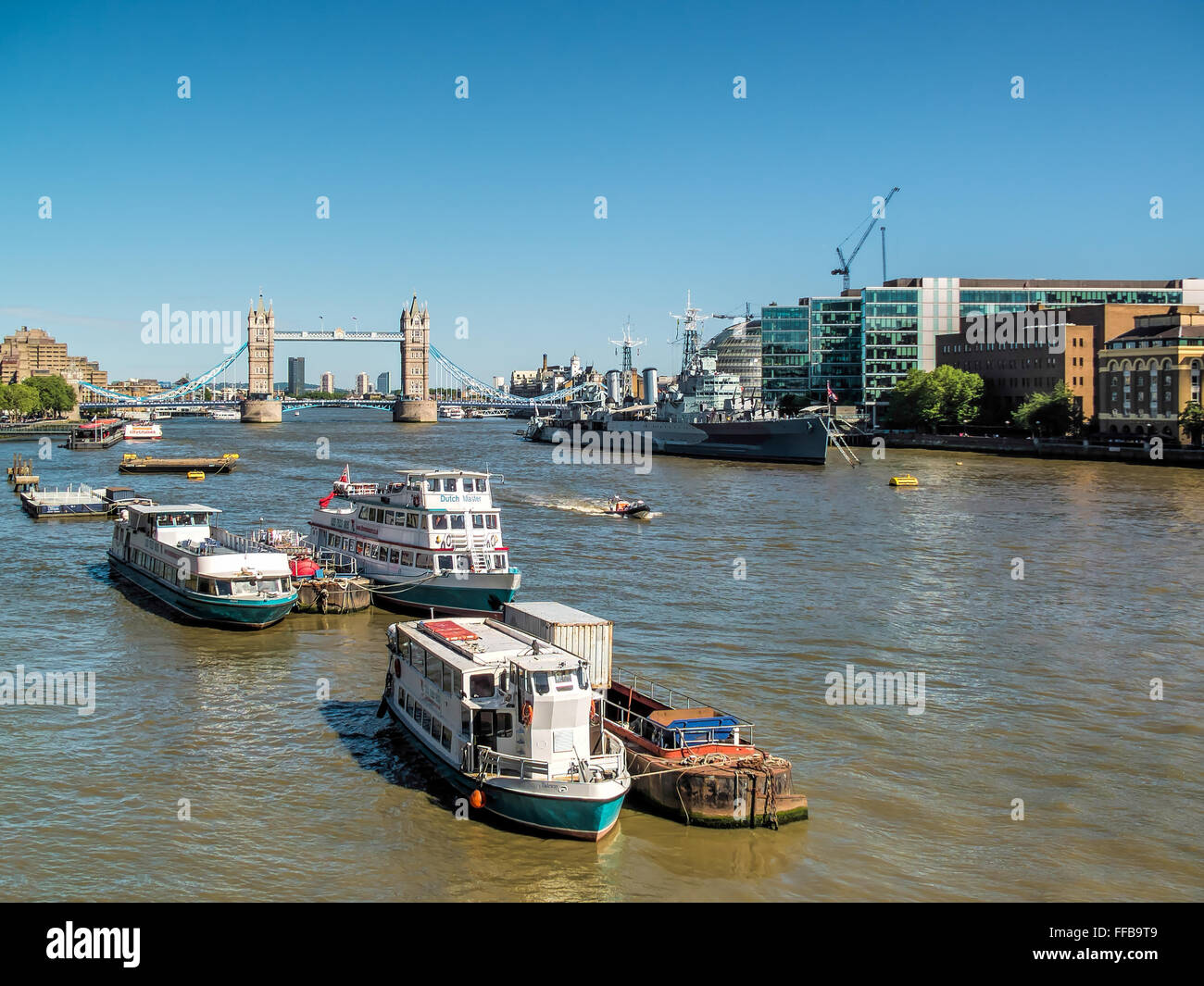Travel tourism building icon monument historic river thames clouds hi ...