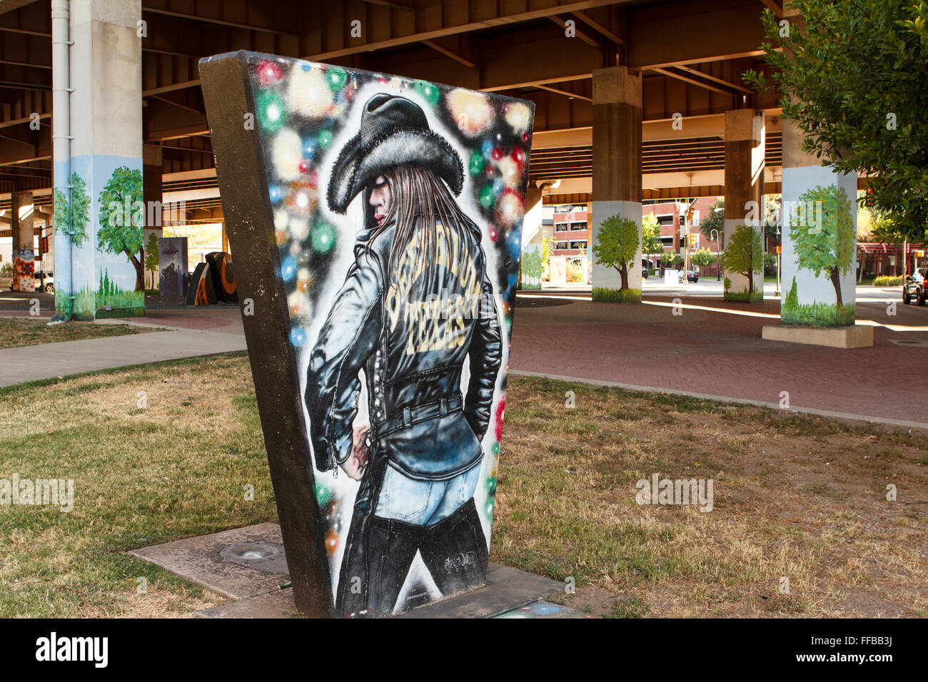 Dallas Deep Ellum Texas art mural murals street wall Stock Photo - Alamy