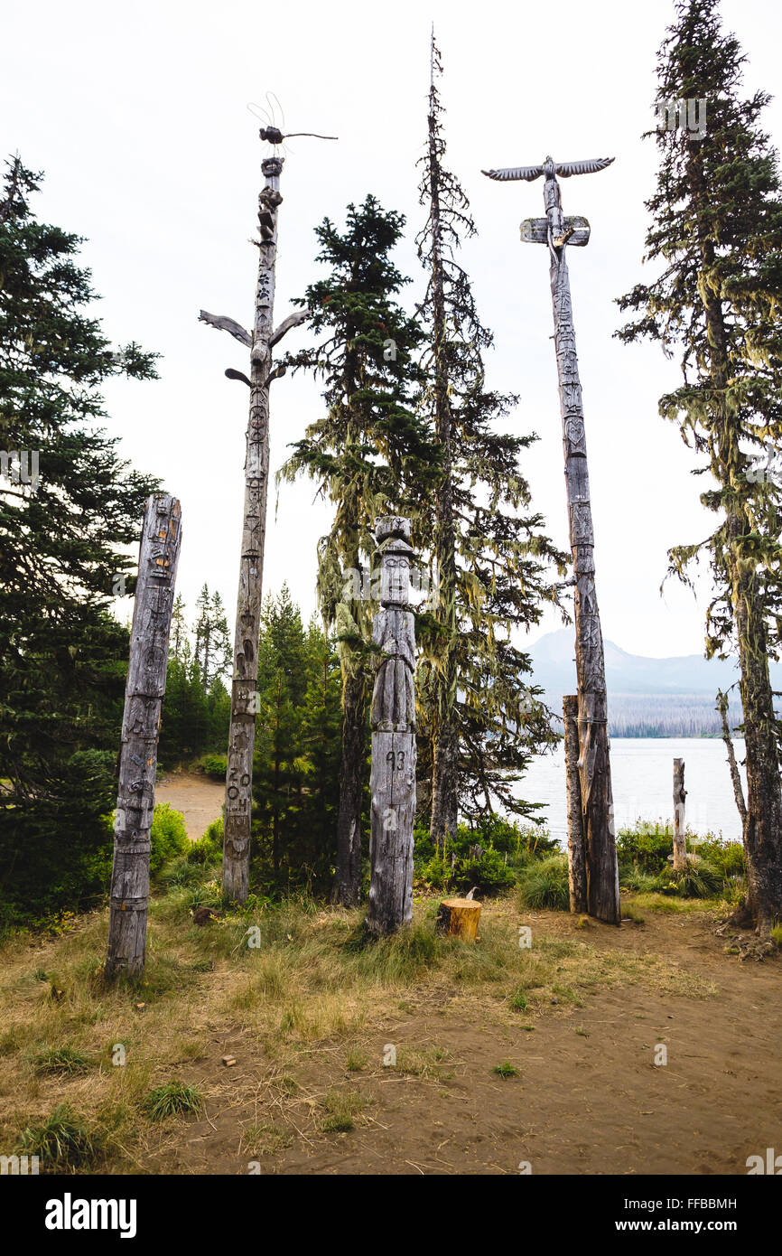 Indian poles hi-res stock photography and images - Alamy