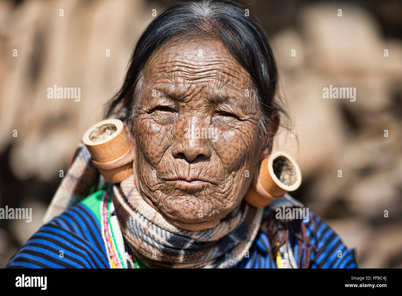 Hung Shen, 88 year old Magan Chin woman with face tattoos in Mindat ...