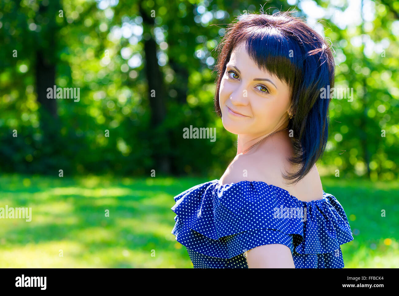 Girl turned hi-res stock photography and images - Alamy