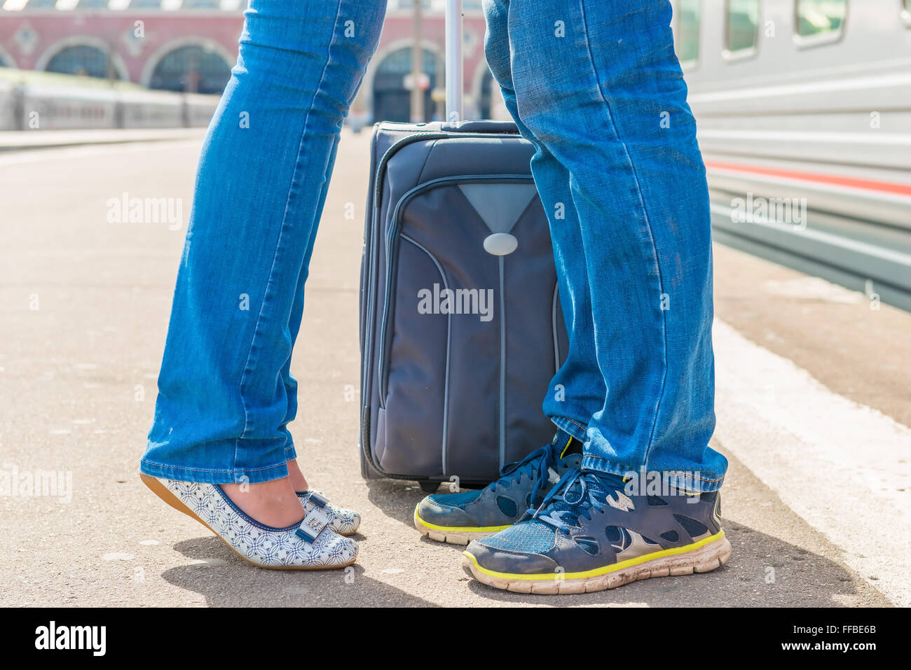Kissing feet hi-res stock photography and images - Alamy