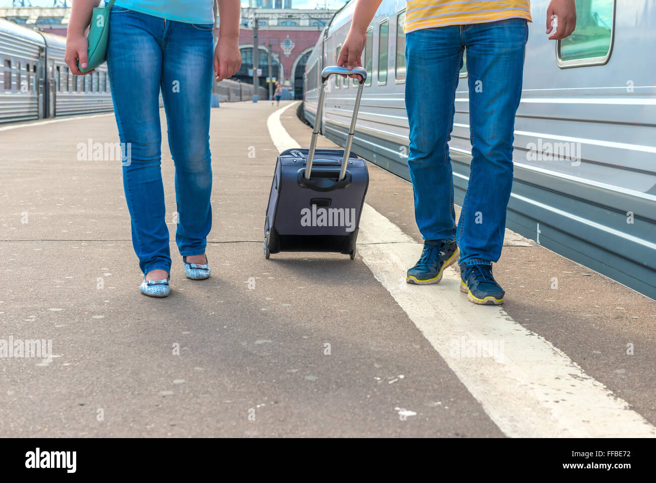 Feet walking on platform hi-res stock photography and images - Alamy