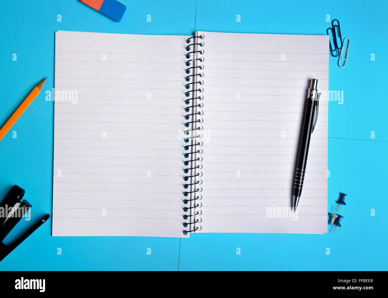 Office stapler open hi-res stock photography and images - Alamy