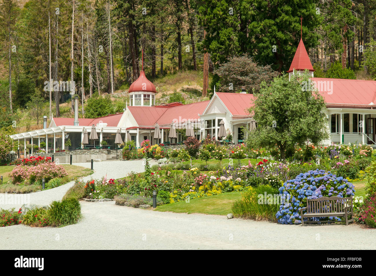 Iconic new zealand farm hi-res stock photography and images - Alamy