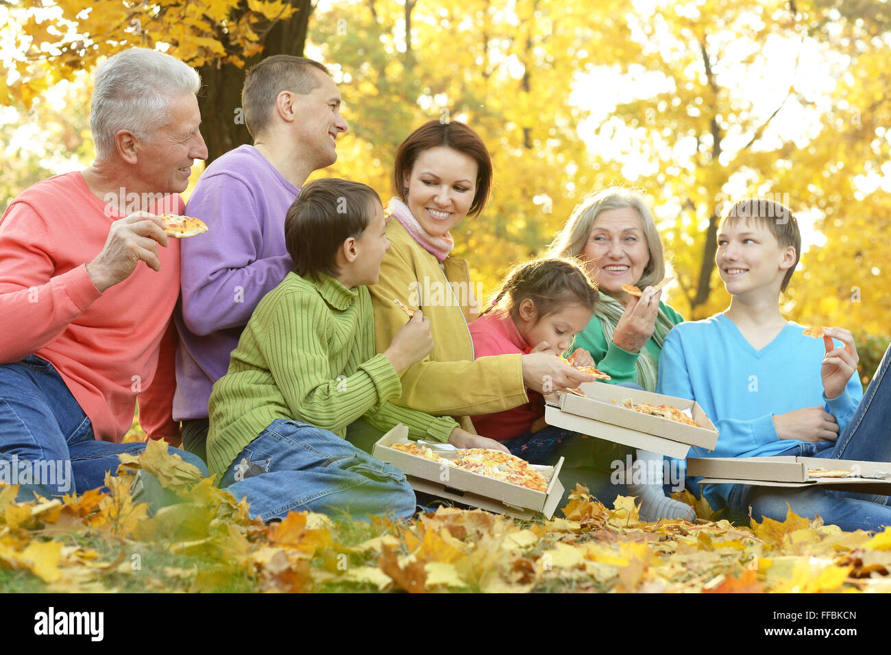Happy smiling family Stock Photo - Alamy