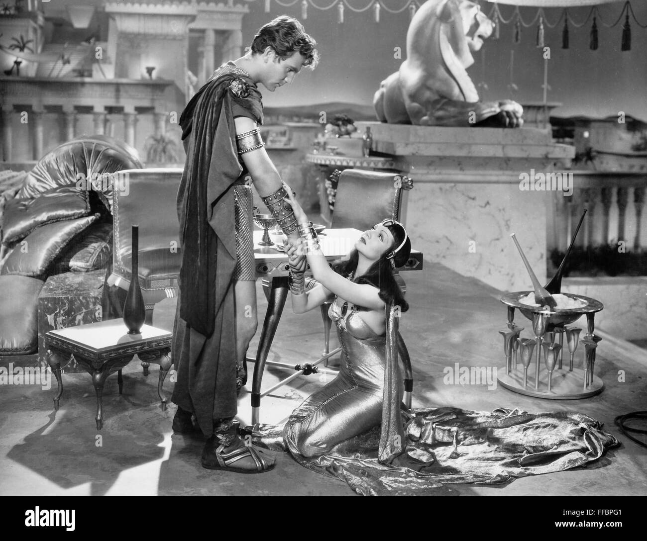 FILM: CLEOPATRA, 1934. /nClaudette Colbert as Cleopatra and Henry Wilcoxon as Marc Antony in the ...