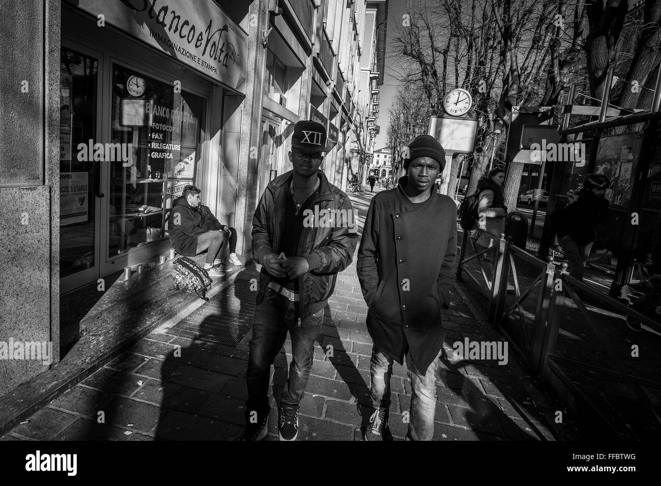 Asylum seekers migrants refugees Black and White Stock Photos & Images ...