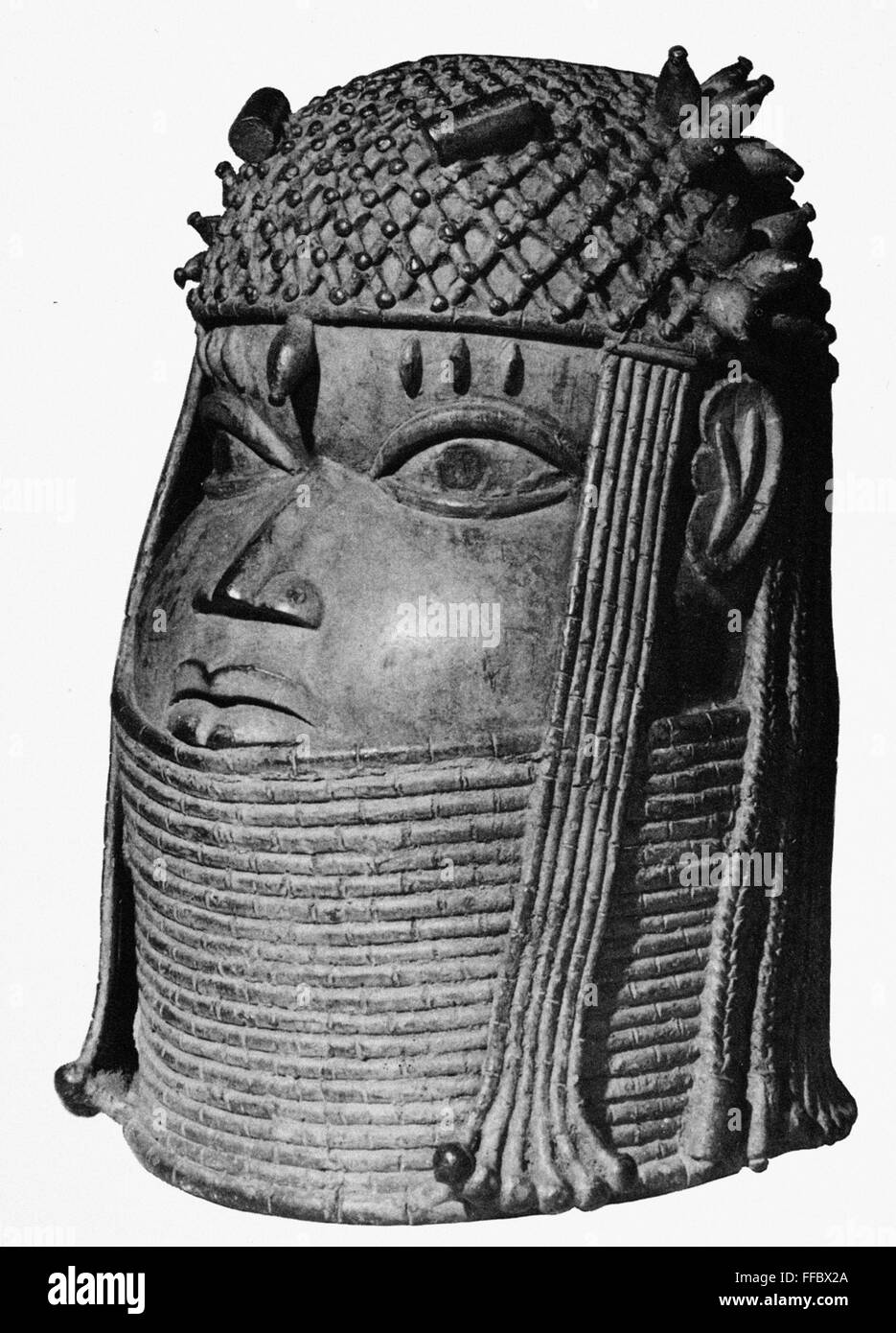 BENIN BRONZE HEAD. /nMale bronze head from the Oba's ancestor altar ...