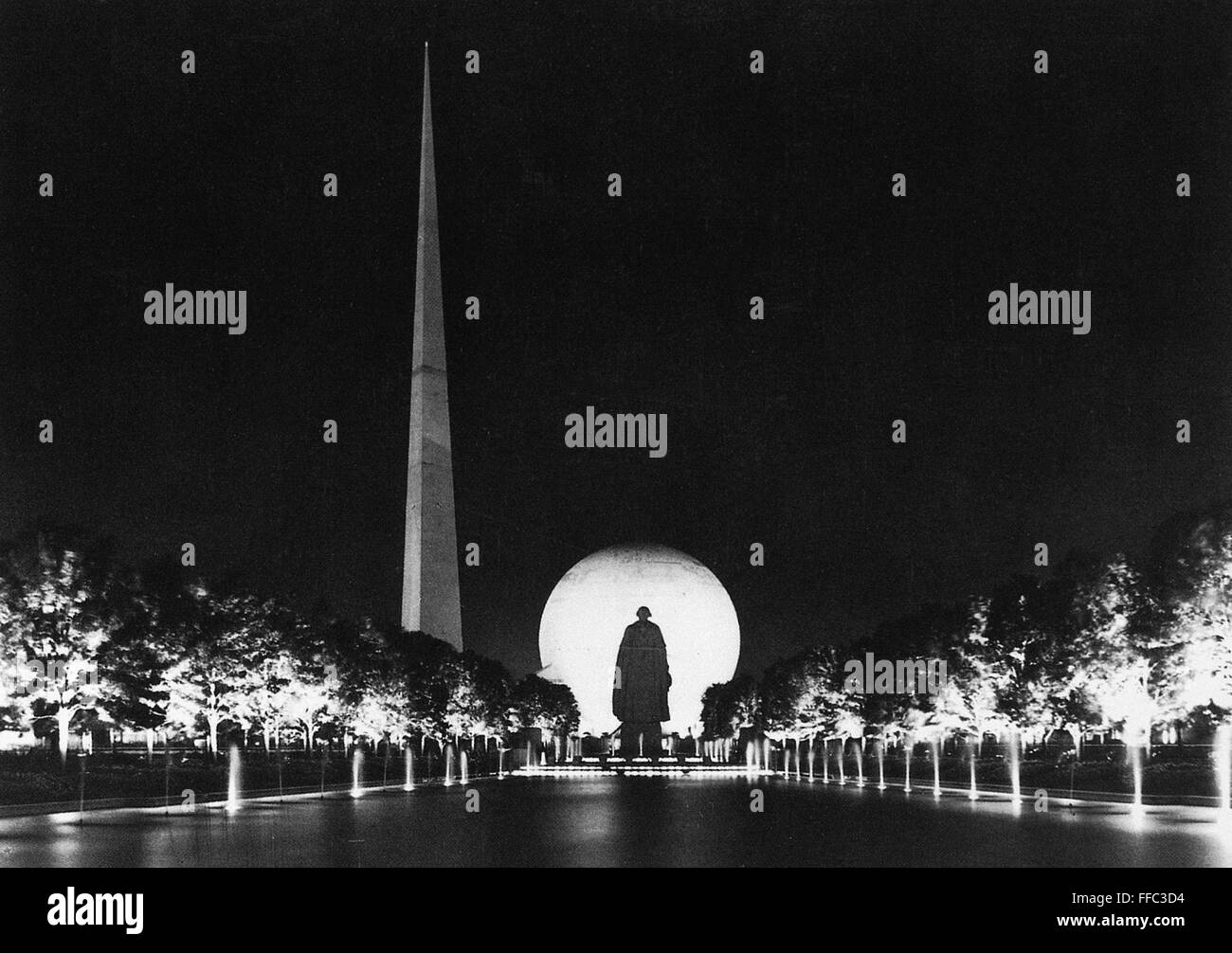 WORLD'S FAIR, 1939. /nThe Trylon and Perisphere at the 1939 World's ...