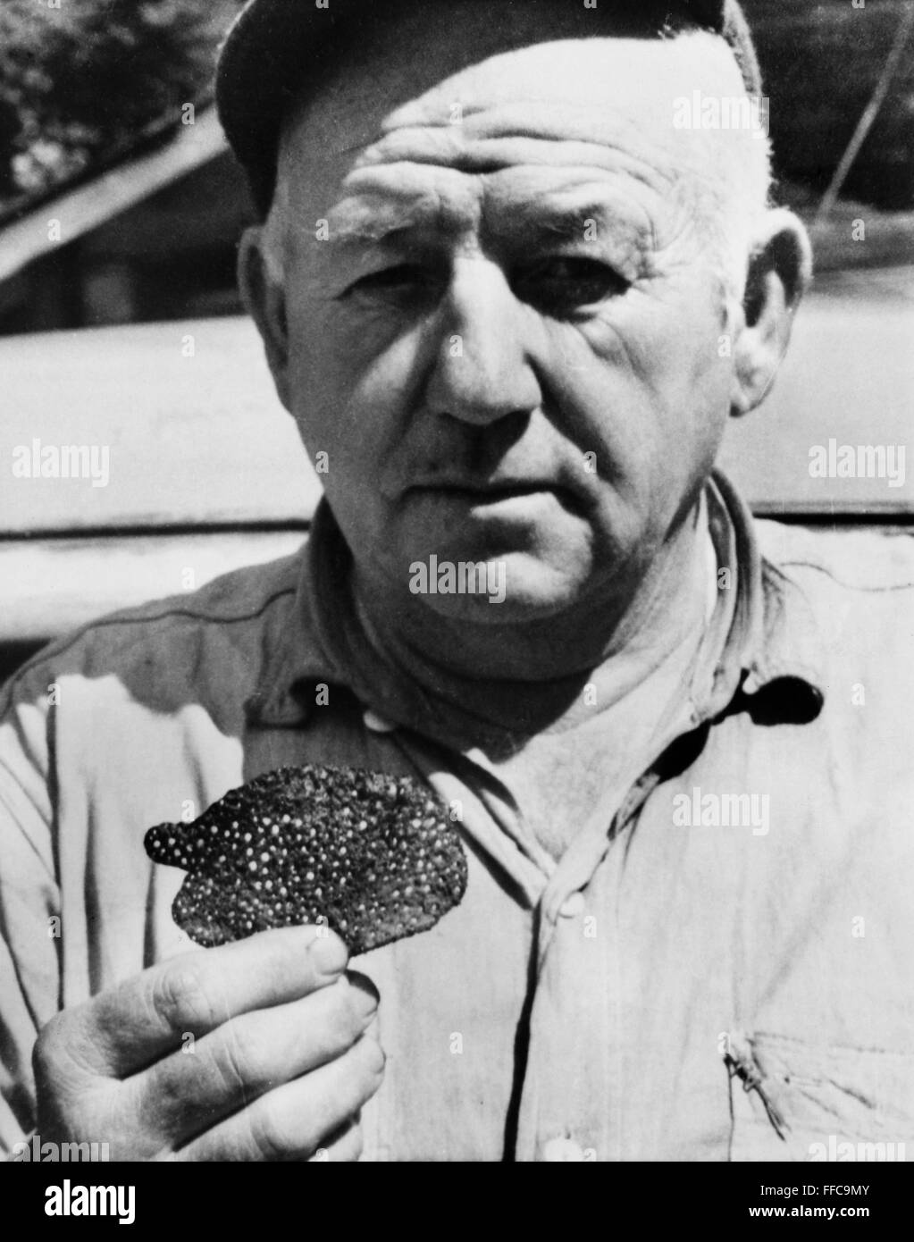 ALIEN WITNESS, 1961. /nJoseph Simonton displays one of three pancake ...