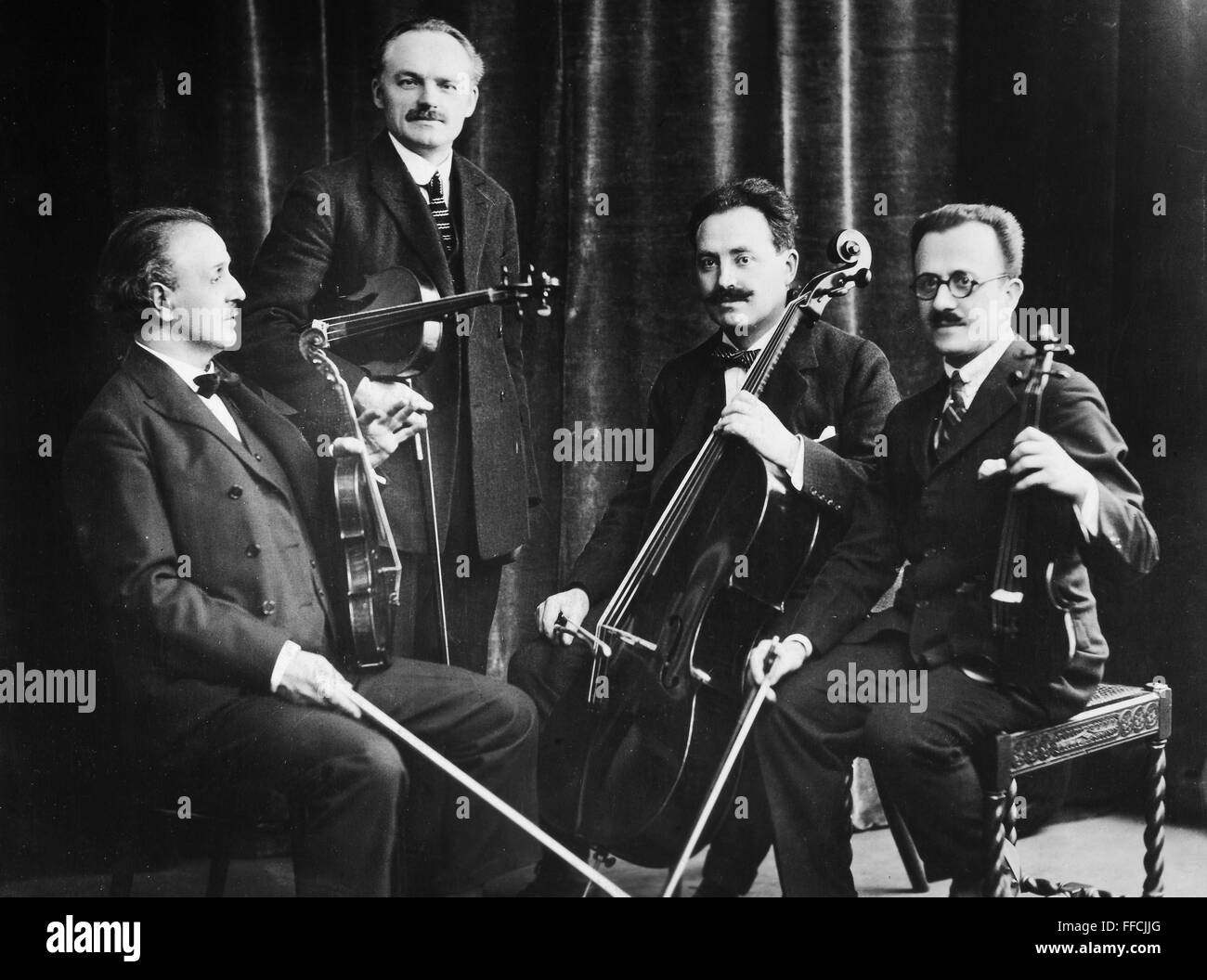 FLONZALEY QUARTET. /nAmerican string quartet. Photograph, early 20th century Stock Photo - Alamy