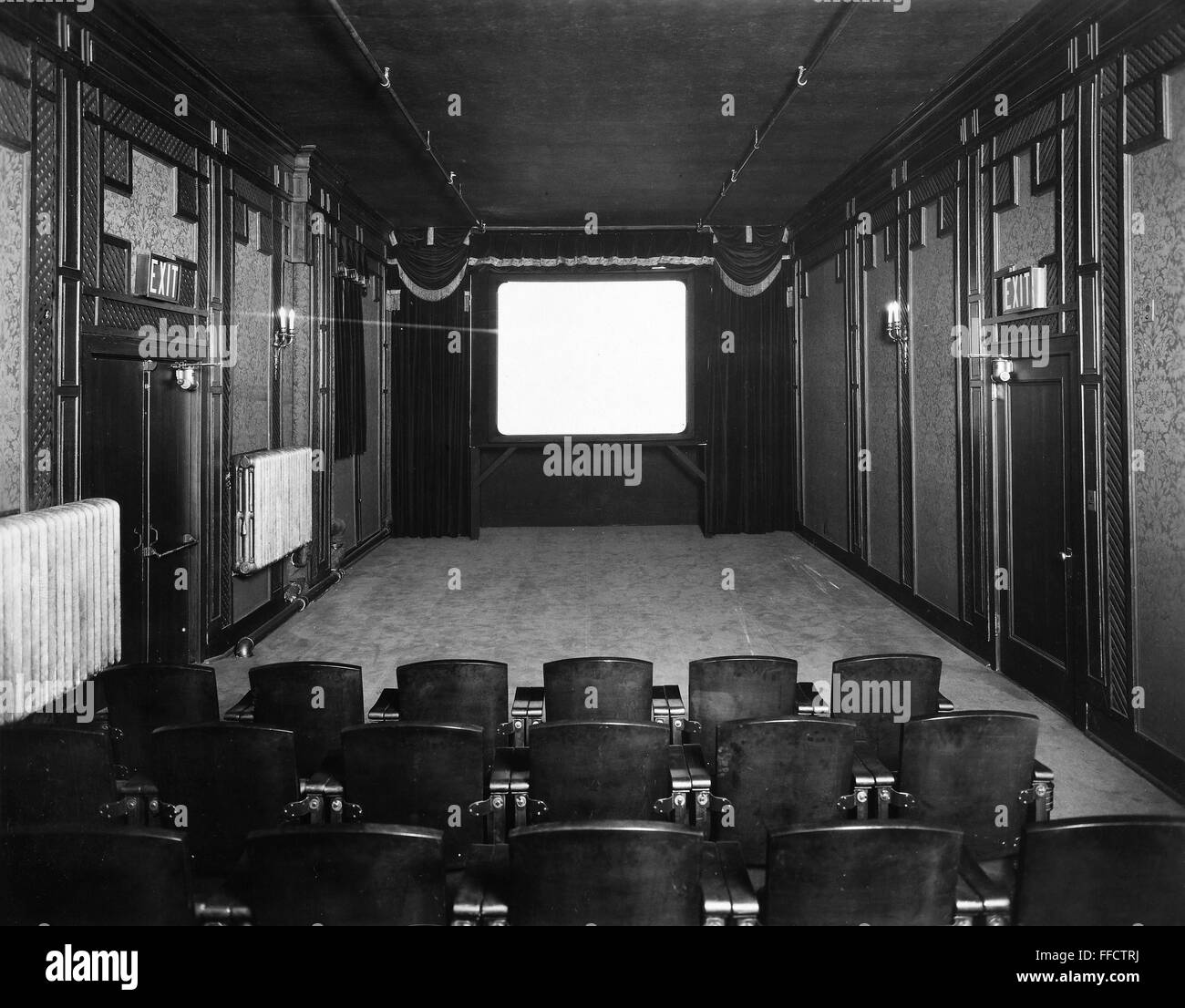 1920s new york city hi-res stock photography and images - Alamy