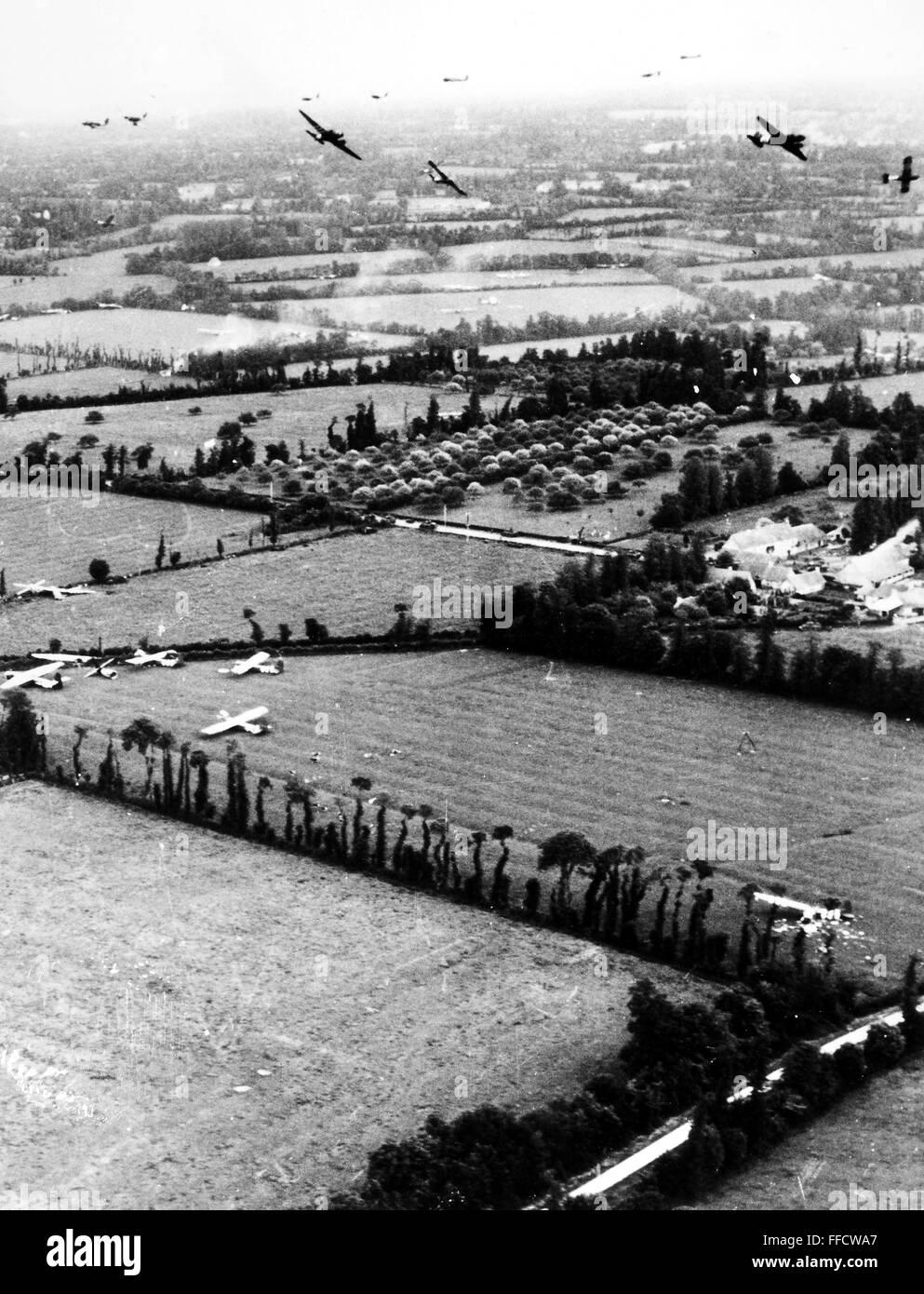 6 june 1944 aerial Black and White Stock Photos & Images - Alamy