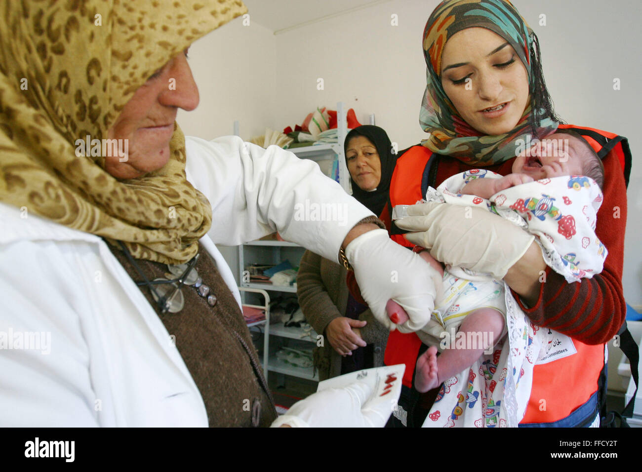 Jewish nurse hi-res stock photography and images - Alamy