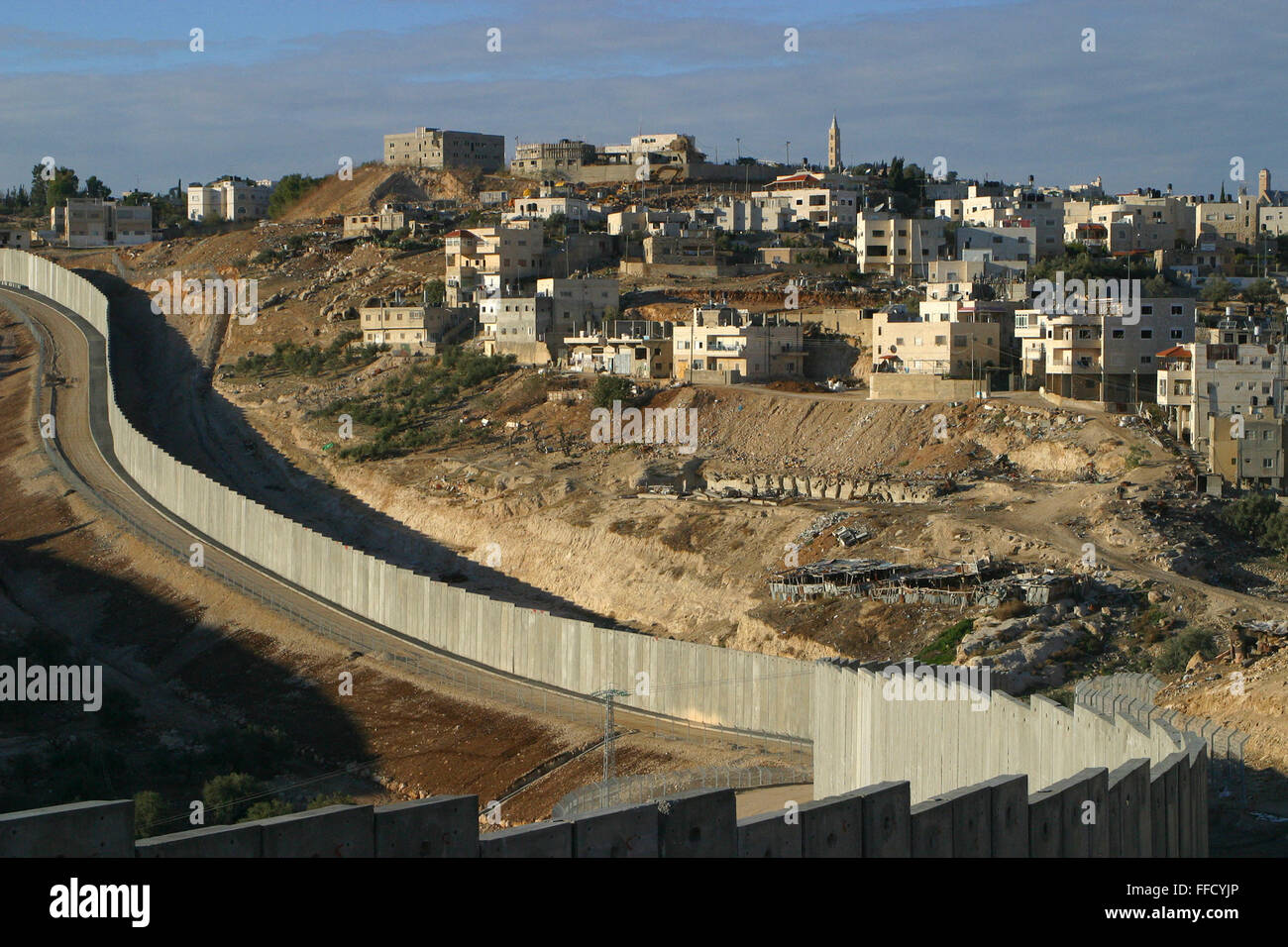 The wall separating Israel (left) and Palestine (right), also known as ...