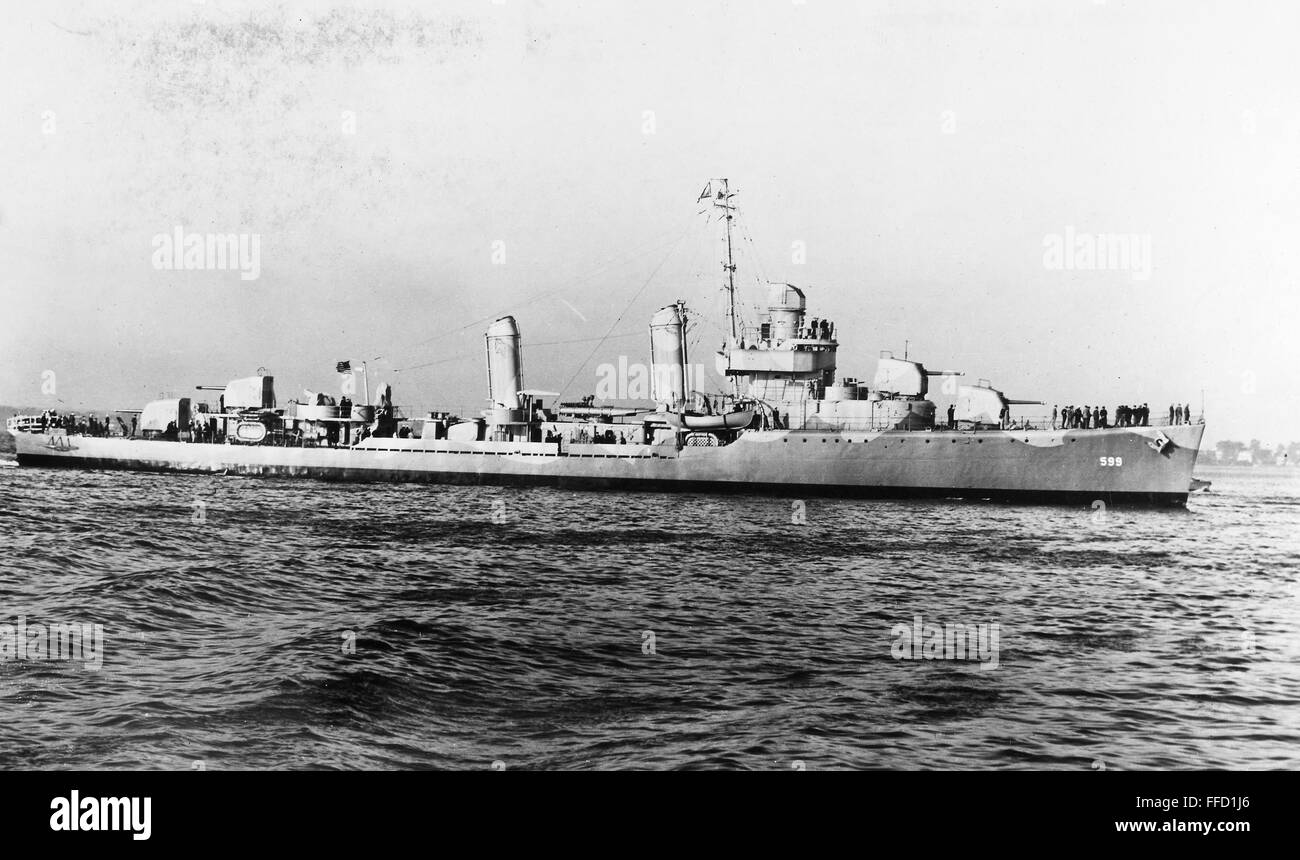 WORLD WAR II: DESTROYER. /nThe USS Barton, DD599, painted in camouflage ...