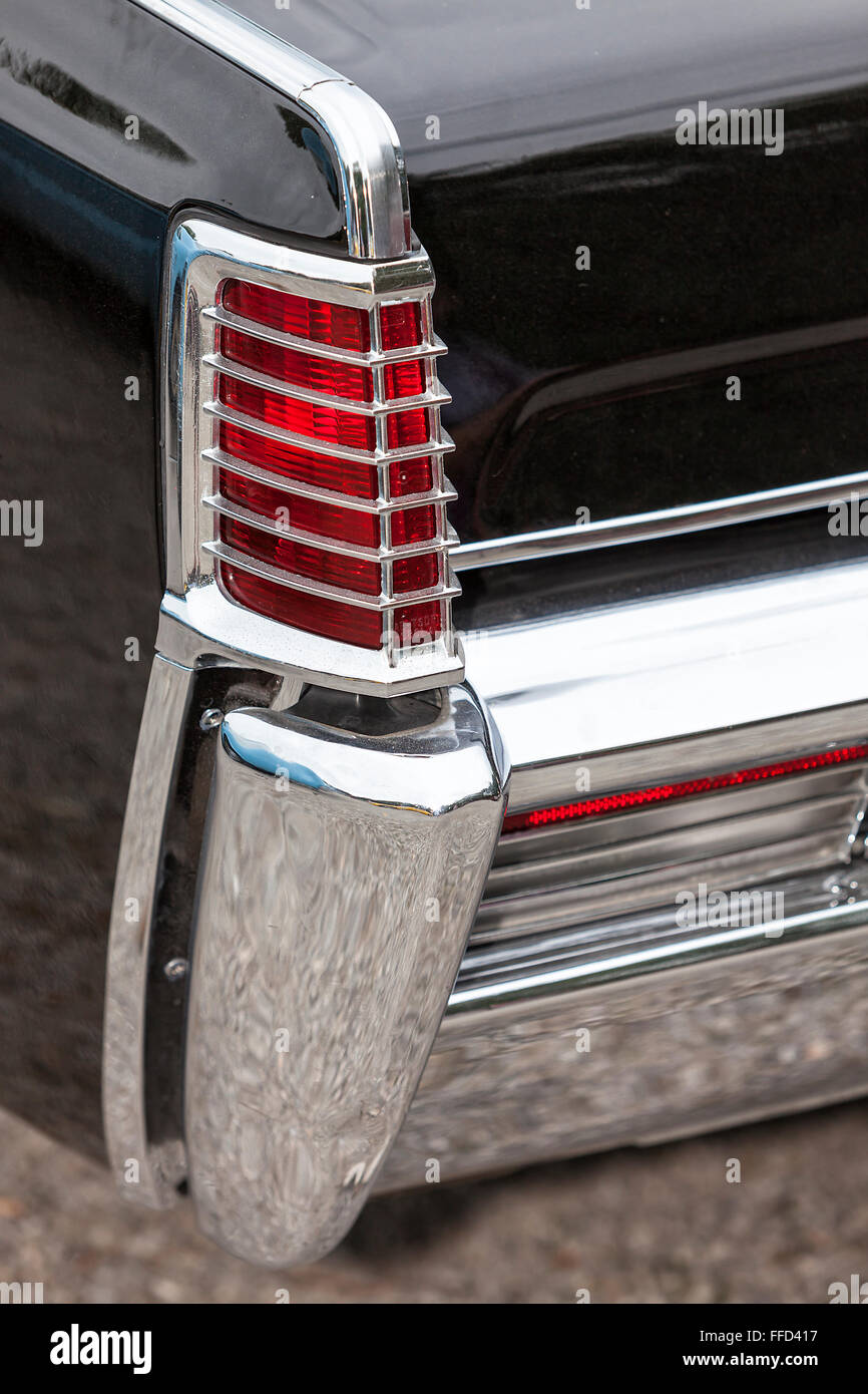 Rear detail of US vintage car Stock Photo - Alamy