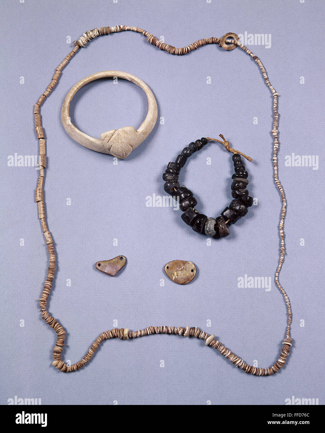 NATIVE AMERICAN JEWELRY. /nNecklace with incised bird bones, limpet and ...