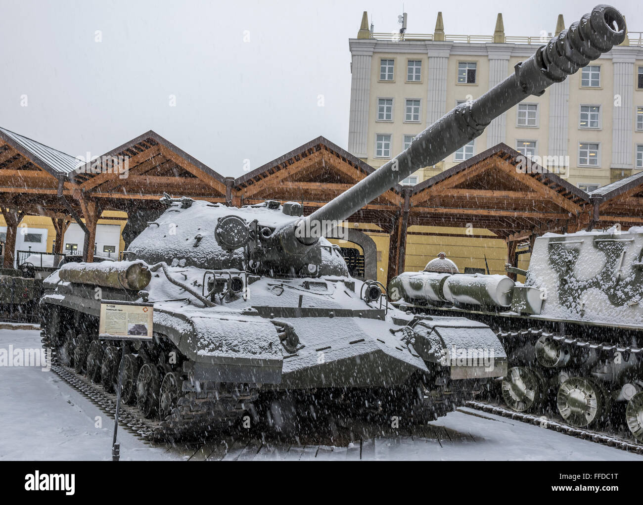 World war vehicle production hi-res stock photography and images - Alamy
