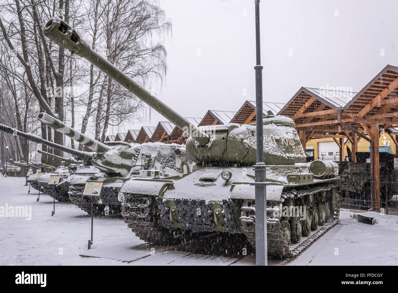 World war tank russian 1945 hi-res stock photography and images - Alamy