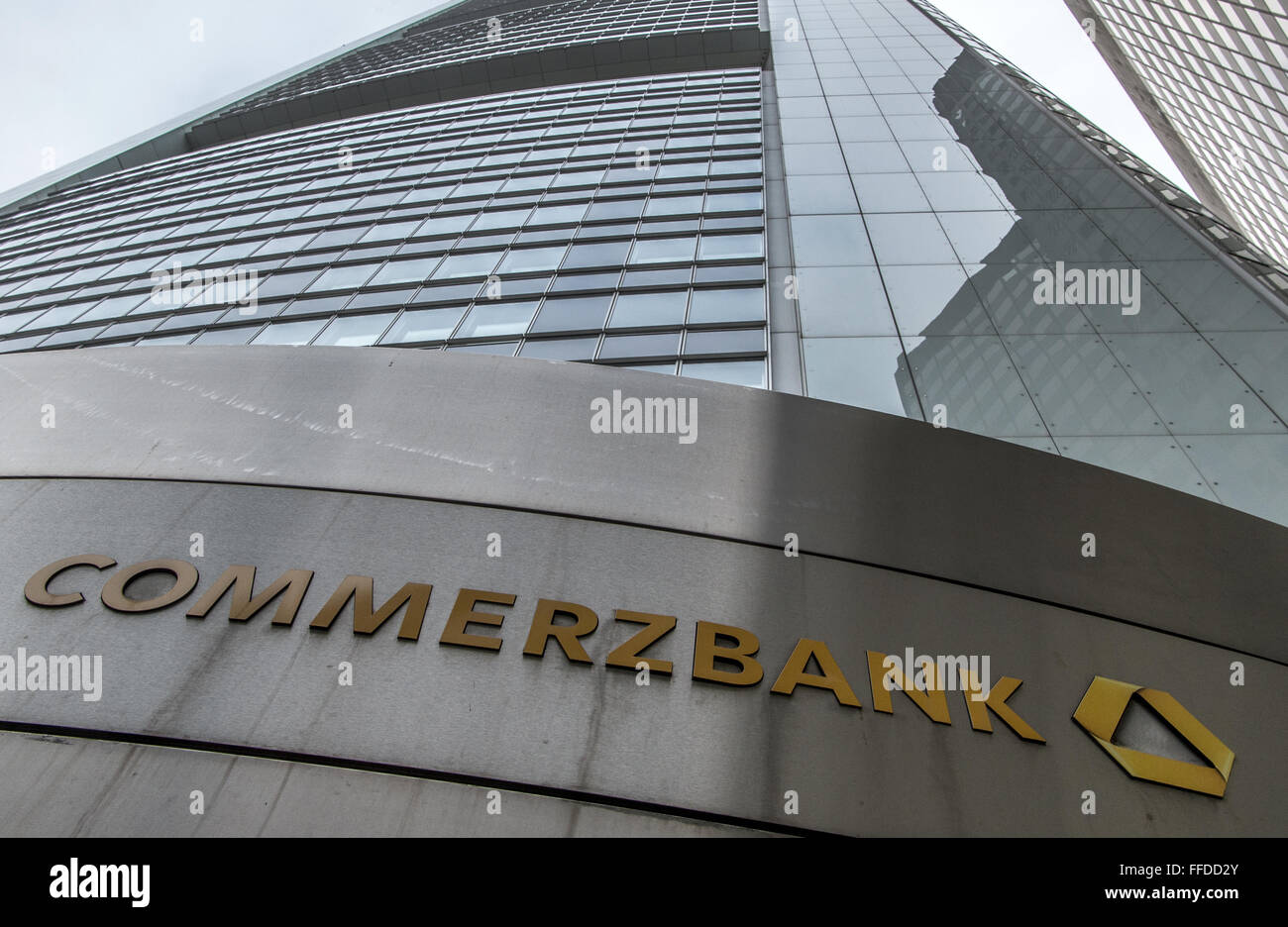 Exterior view of the Commerzbank headquarters in Frankfurt am Main ...