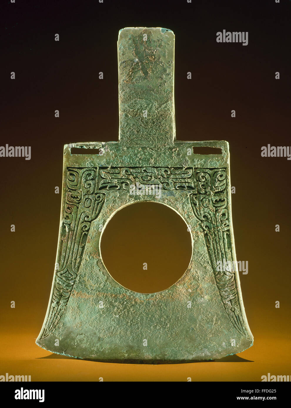 Handle and blade hi-res stock photography and images - Alamy