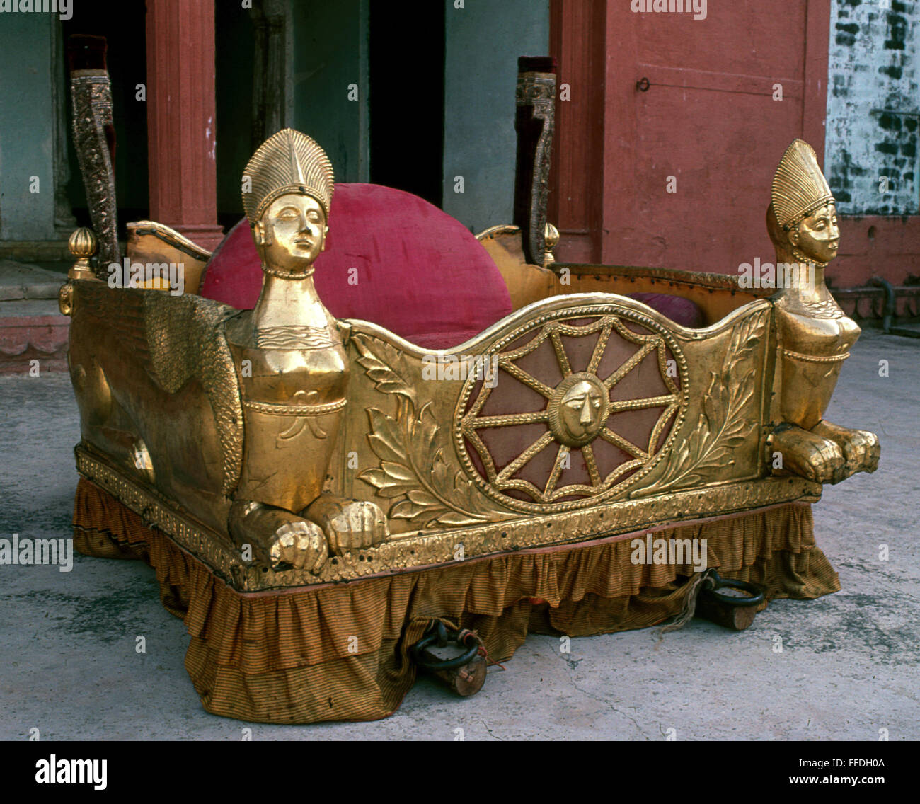 CEREMONIAL INDIAN HOWDAH. /nWooden howdah sheathed in gilded copper ...