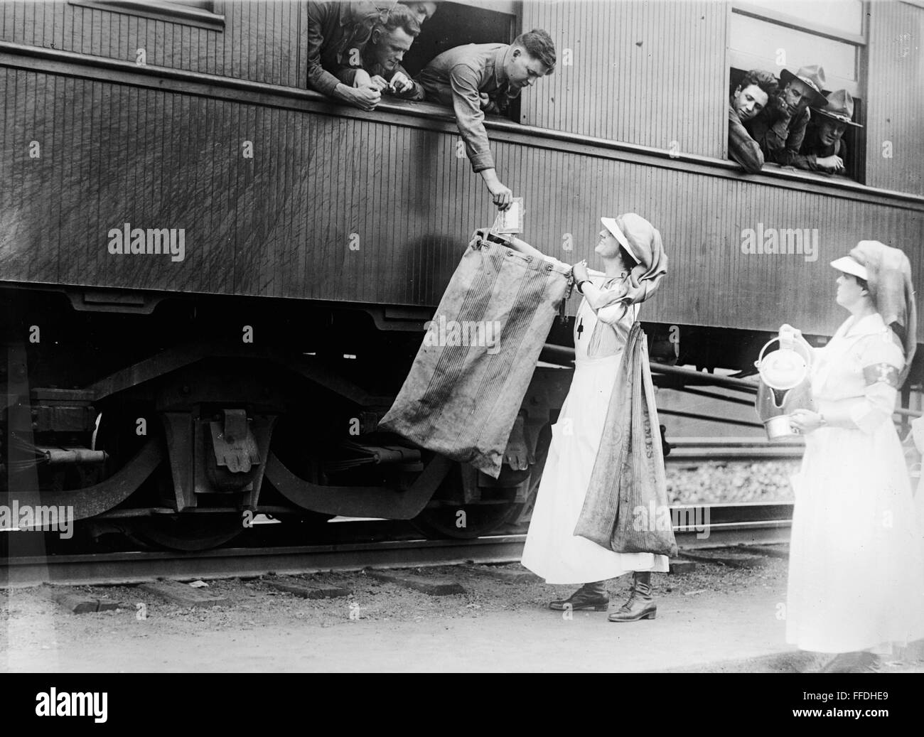 WORLD WAR I: RED CROSS. /nAmerican Red Cross workers providing water ...