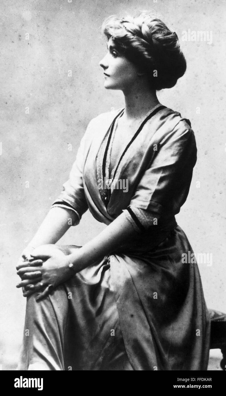GABRIELLE 'COCO' CHANEL /n(1883-1971). French fashion designer ...