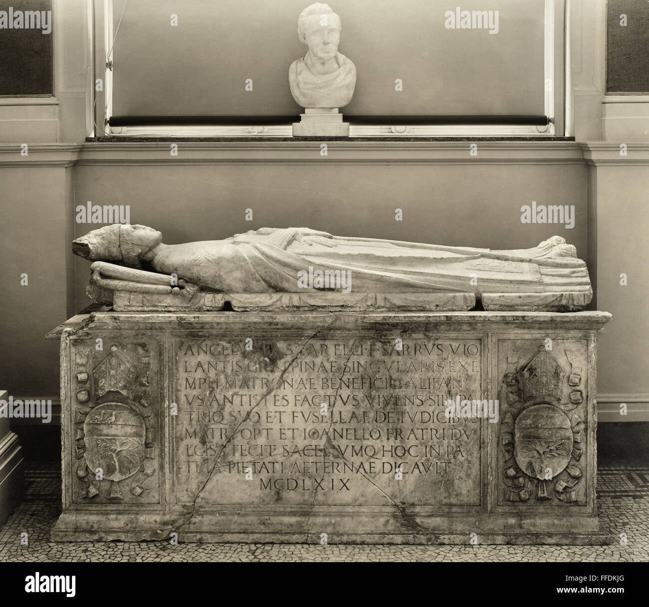 ITALY: TOMB, 15th CENTURY. /nTomb of Angelus Pascarelli, Bishop of ...