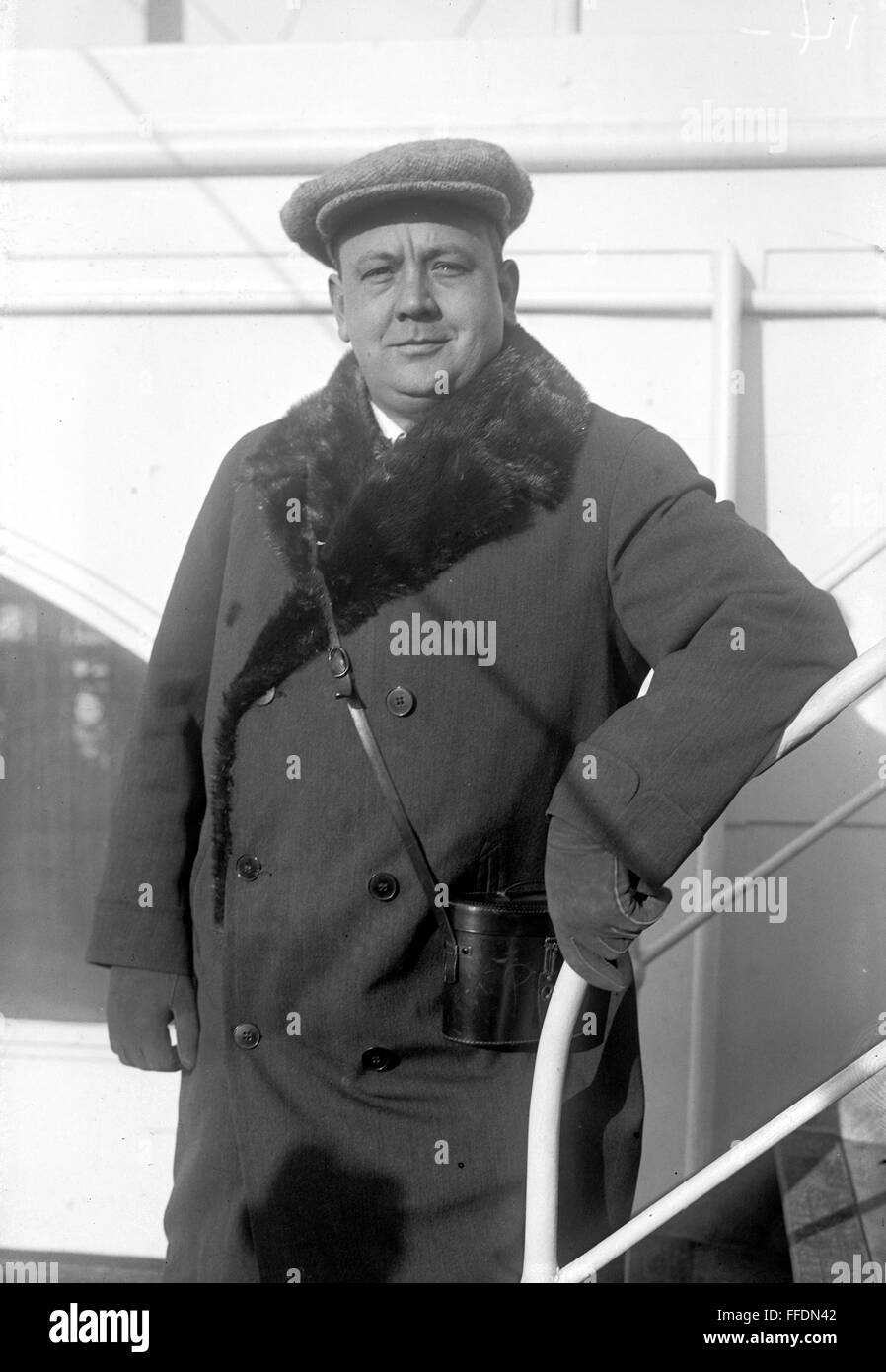 LAURITZ MELCHIOR /n(1890-1973). Danish-American operatic tenor. Undated ...