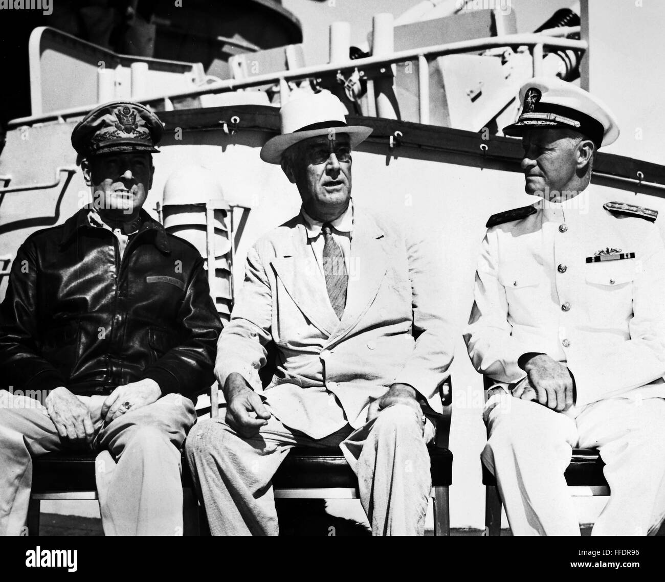Macarthur douglas us hi-res stock photography and images - Alamy