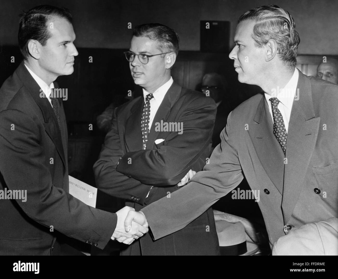 SAMUEL HOLMES SHEPPARD (1923-1970). /nAmerican doctor. Sheppard (far ...