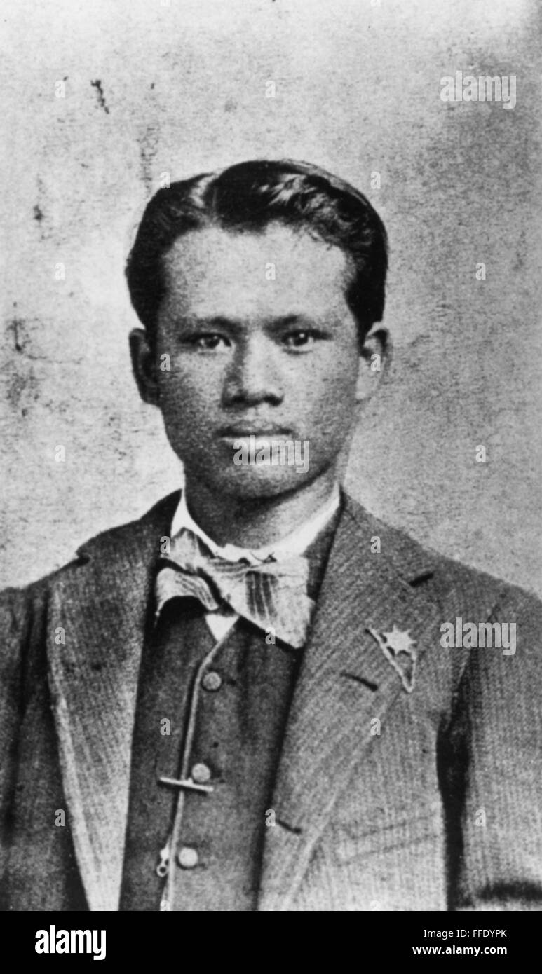 CHARLIE SOONG (1864-1918). /nChinese revolutionary. Soong poses for a ...