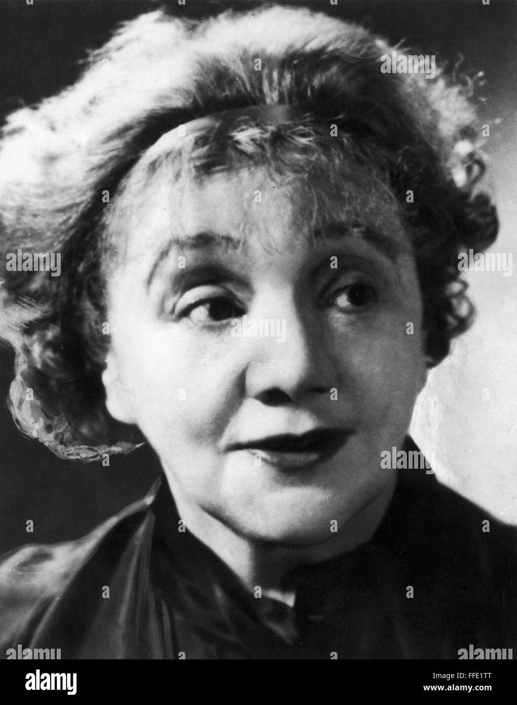 LAURETTE TAYLOR (1884-1946). /nAmerican actress. Taylor is photographed ...