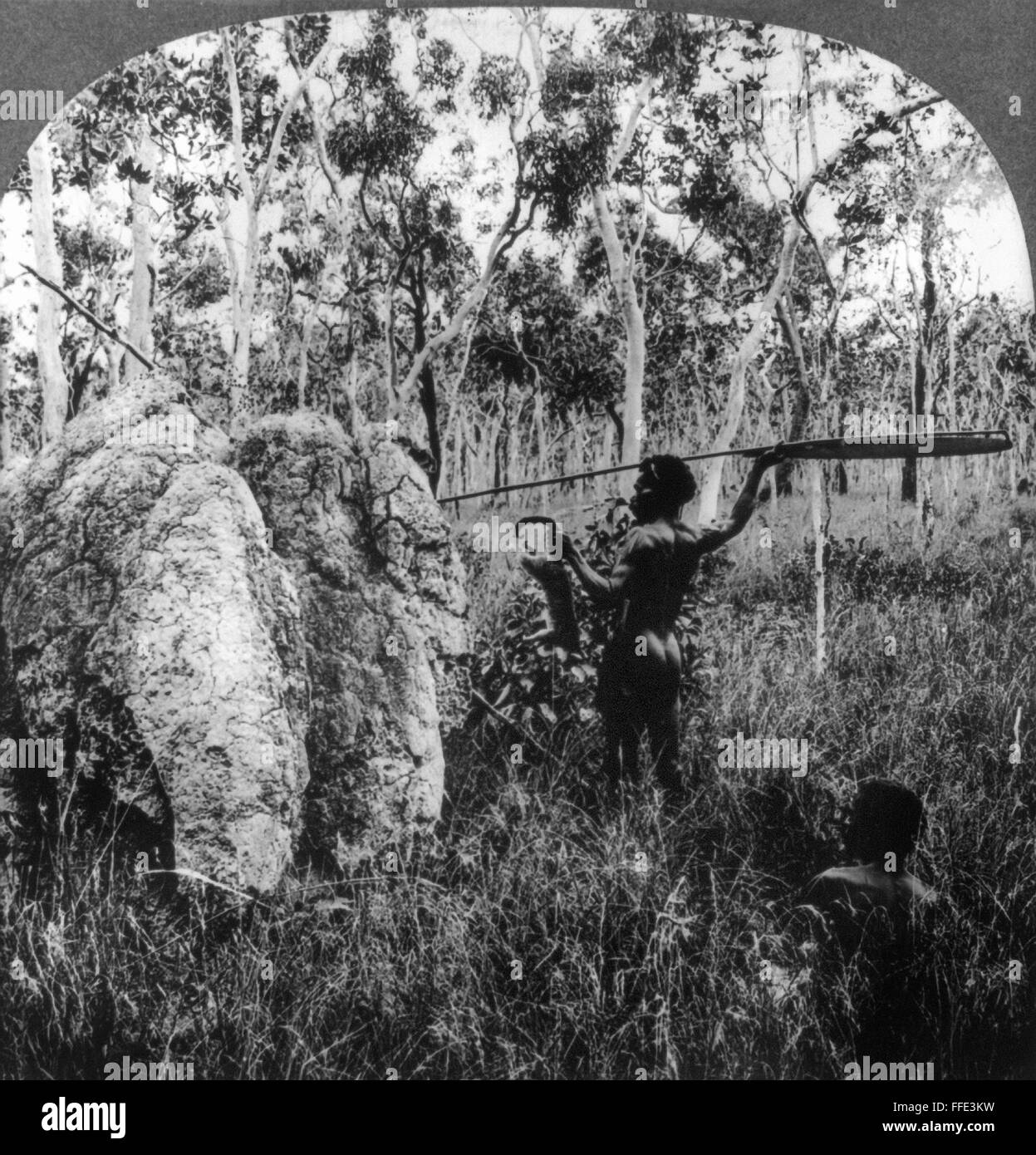 Aboriginal spear Black and White Stock Photos & Images - Alamy