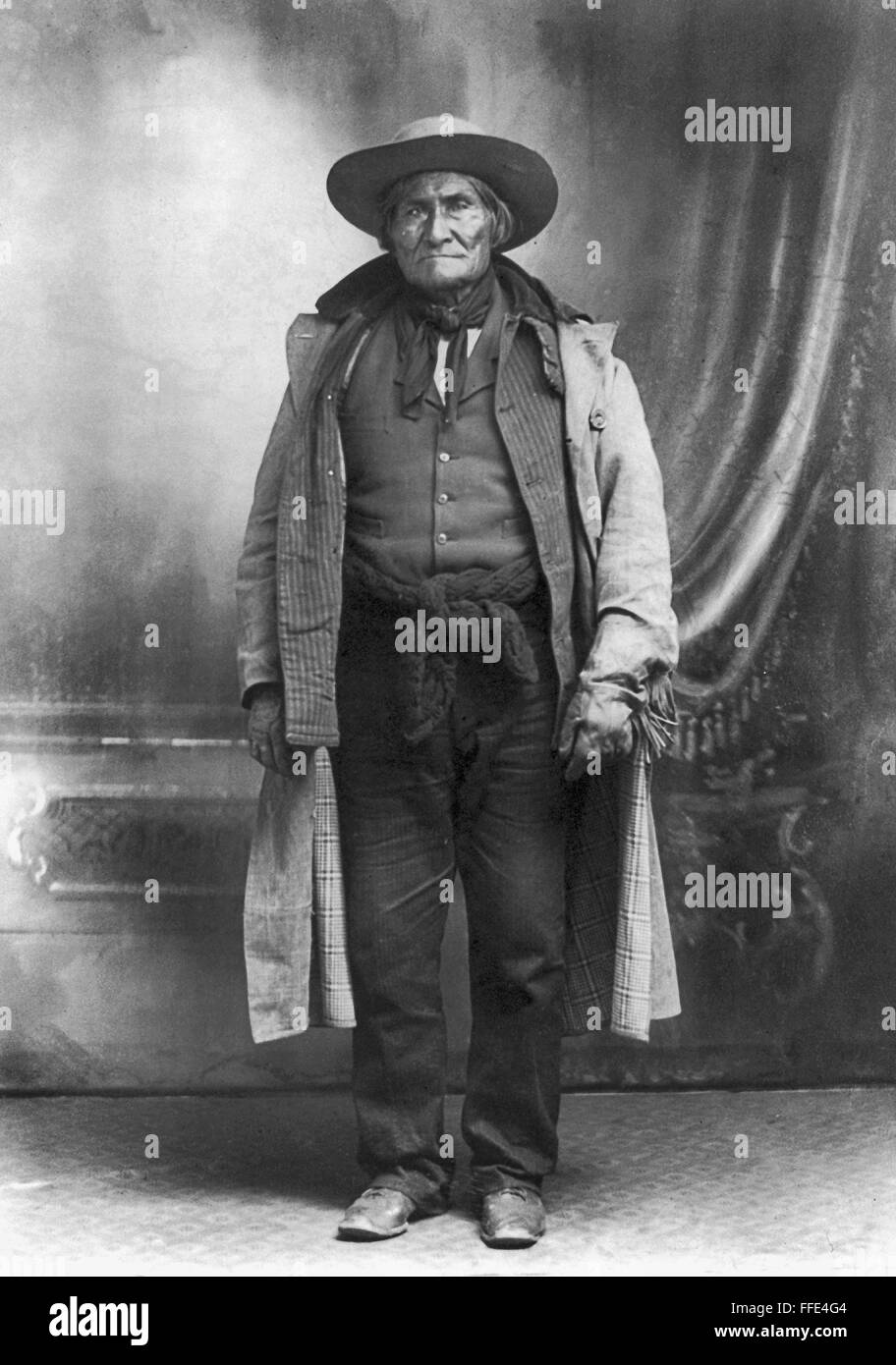 GERONIMO (1829-1909). /nAmerican Apache leader. Photograph, c1903 Stock ...