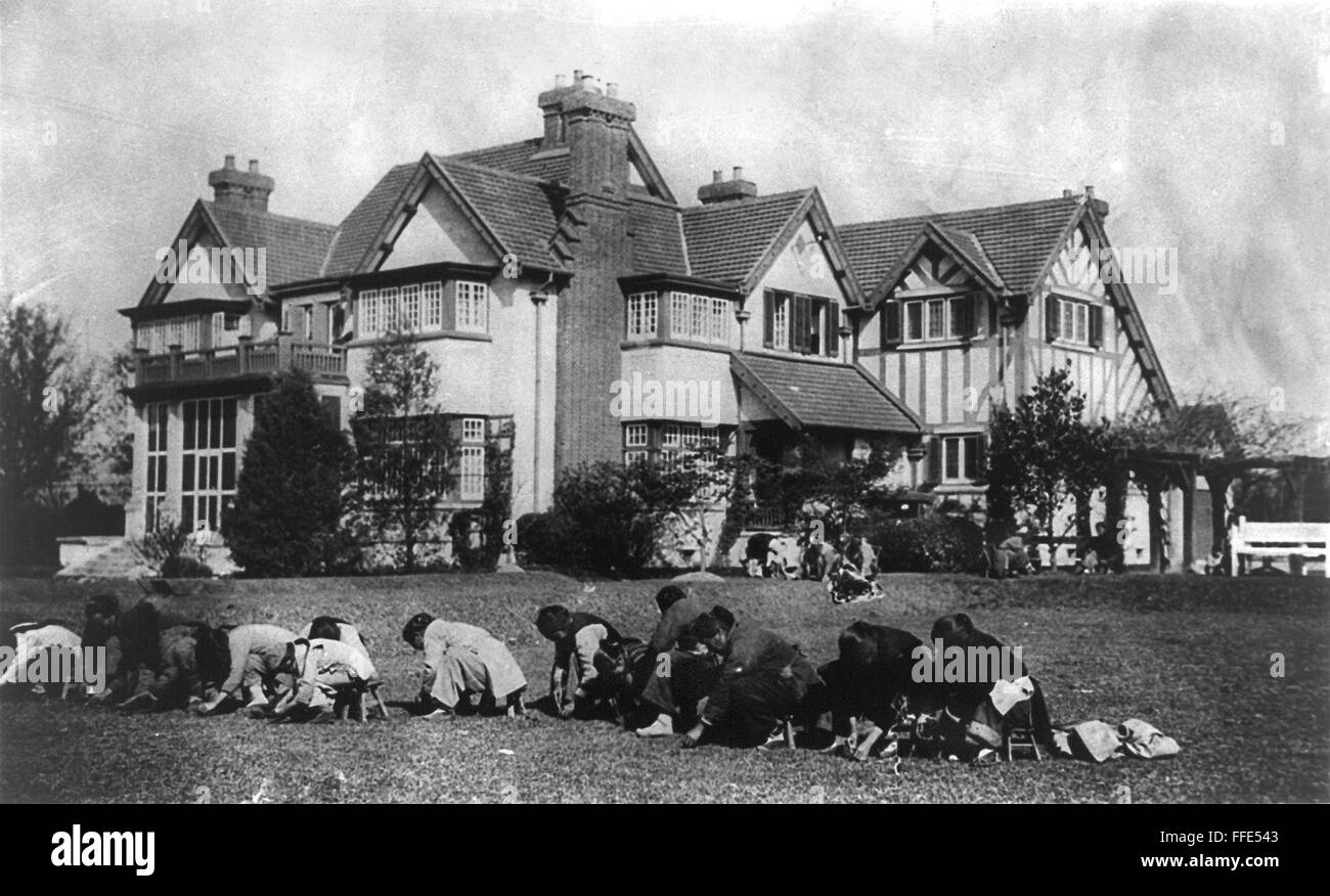 SHANGHAI: CHINESE SERVANTS. /nChinese women weeding the lawn of wealthy ...