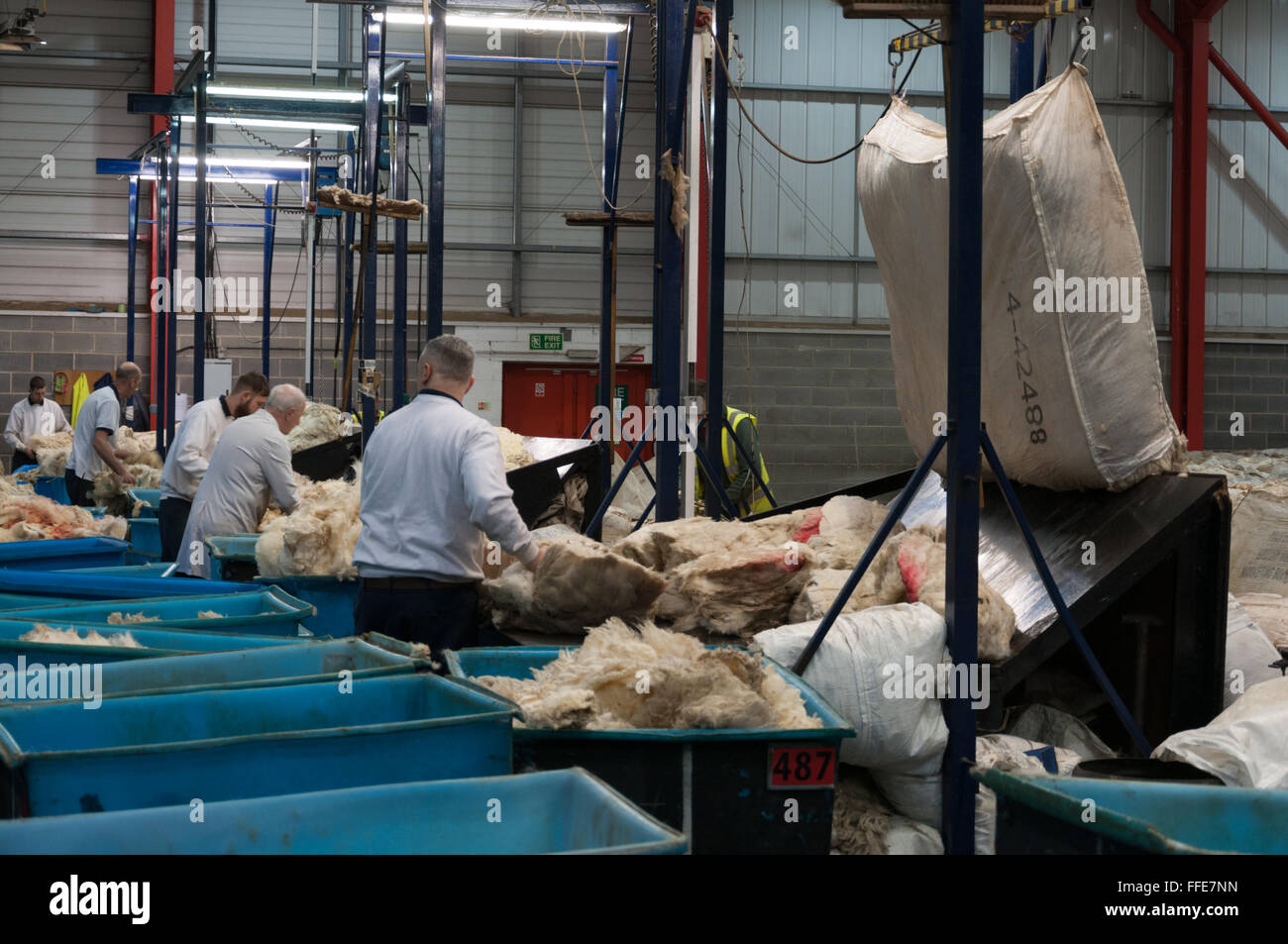 Grading and sorting hi-res stock photography and images - Alamy