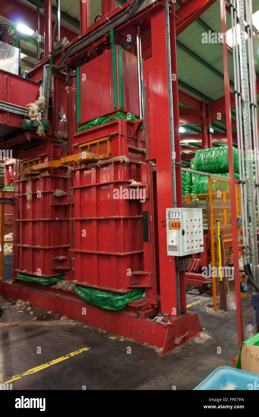 A wool baler at the North of England wool dept Stock Photo - Alamy