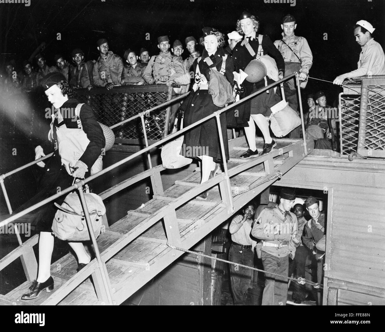 WORLD WAR II: NURSES. /nU.S. Army nurses on the gangplank of a ship ...