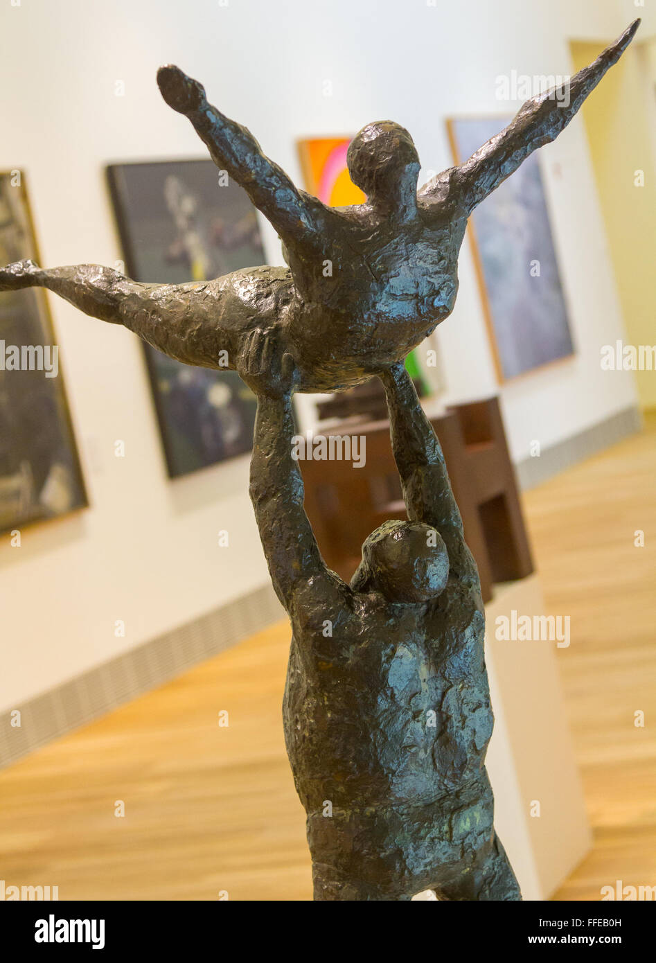 Abstract sculpture of an elderly couple dancing Stock Photo - Alamy