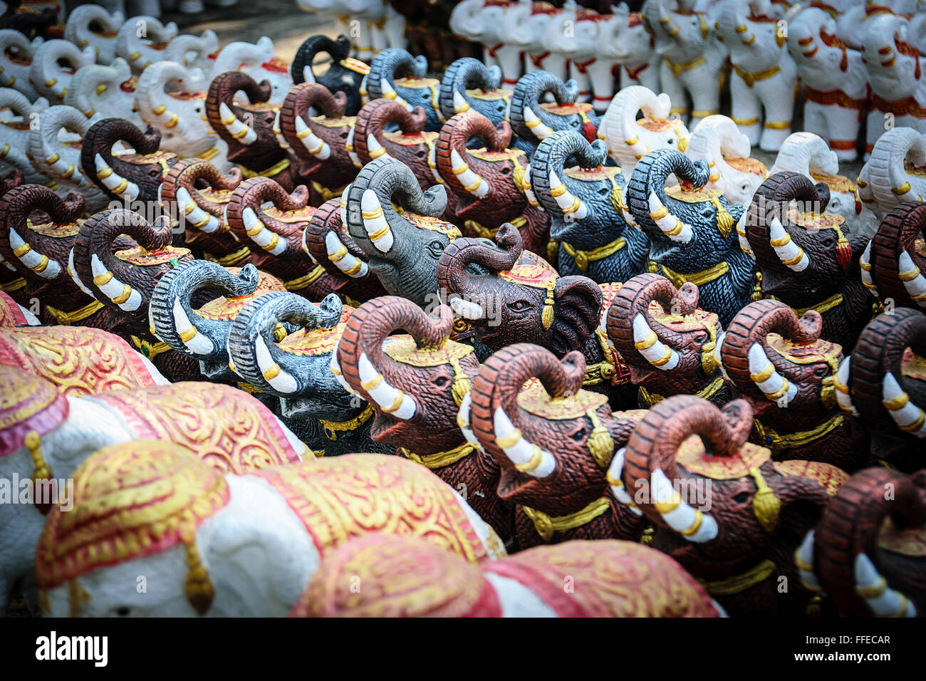 Group of small elephant statue Stock Photo - Alamy