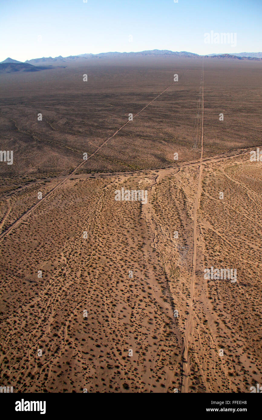Ariel view of desert hi-res stock photography and images - Alamy