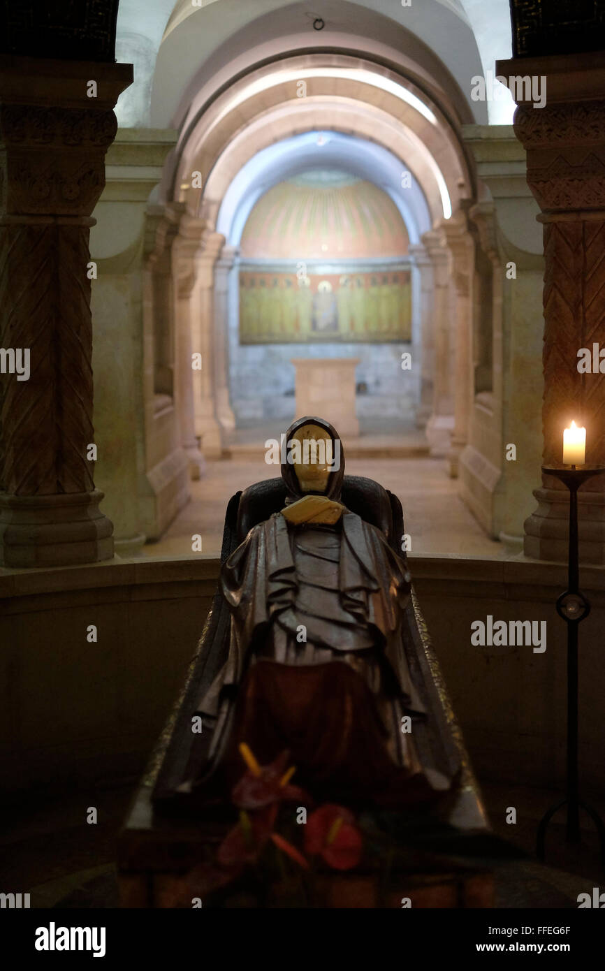 Effigy of Virgin Mary asleep on her deathbed made of cherry wood and ...
