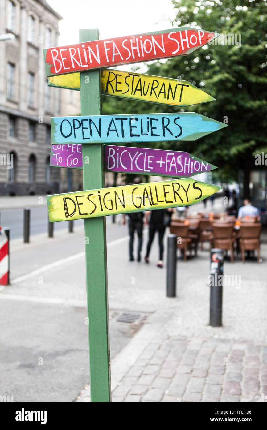 Berlin street hi-res stock photography and images - Alamy
