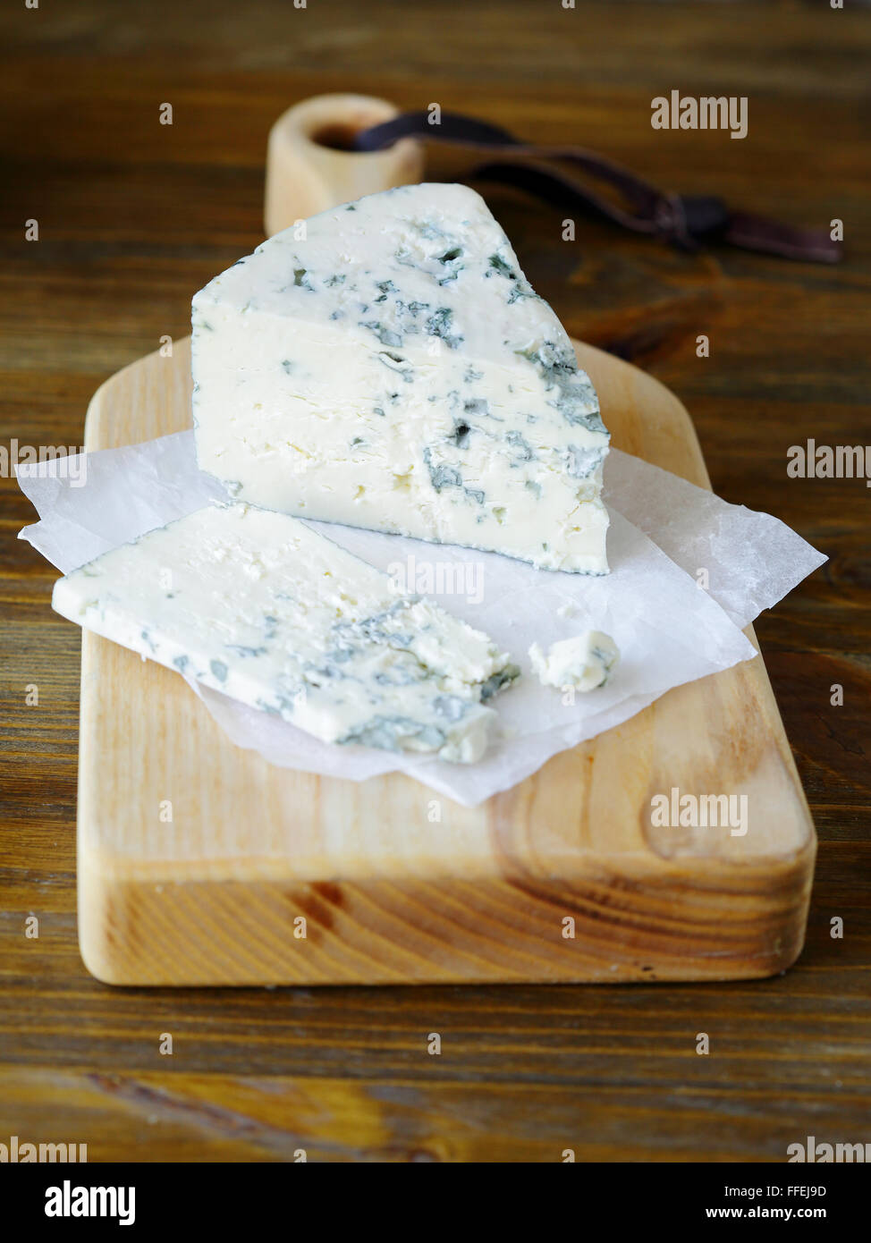 Roquefort cheese hi-res stock photography and images - Alamy