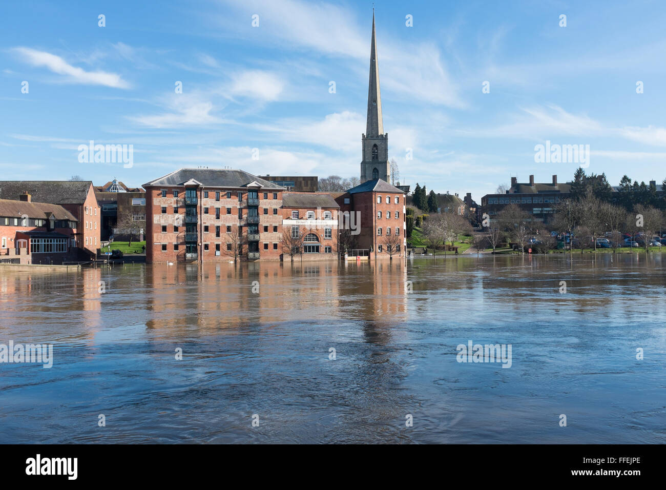 High water levels on the River Severn in Worcester city centre Stock ...
