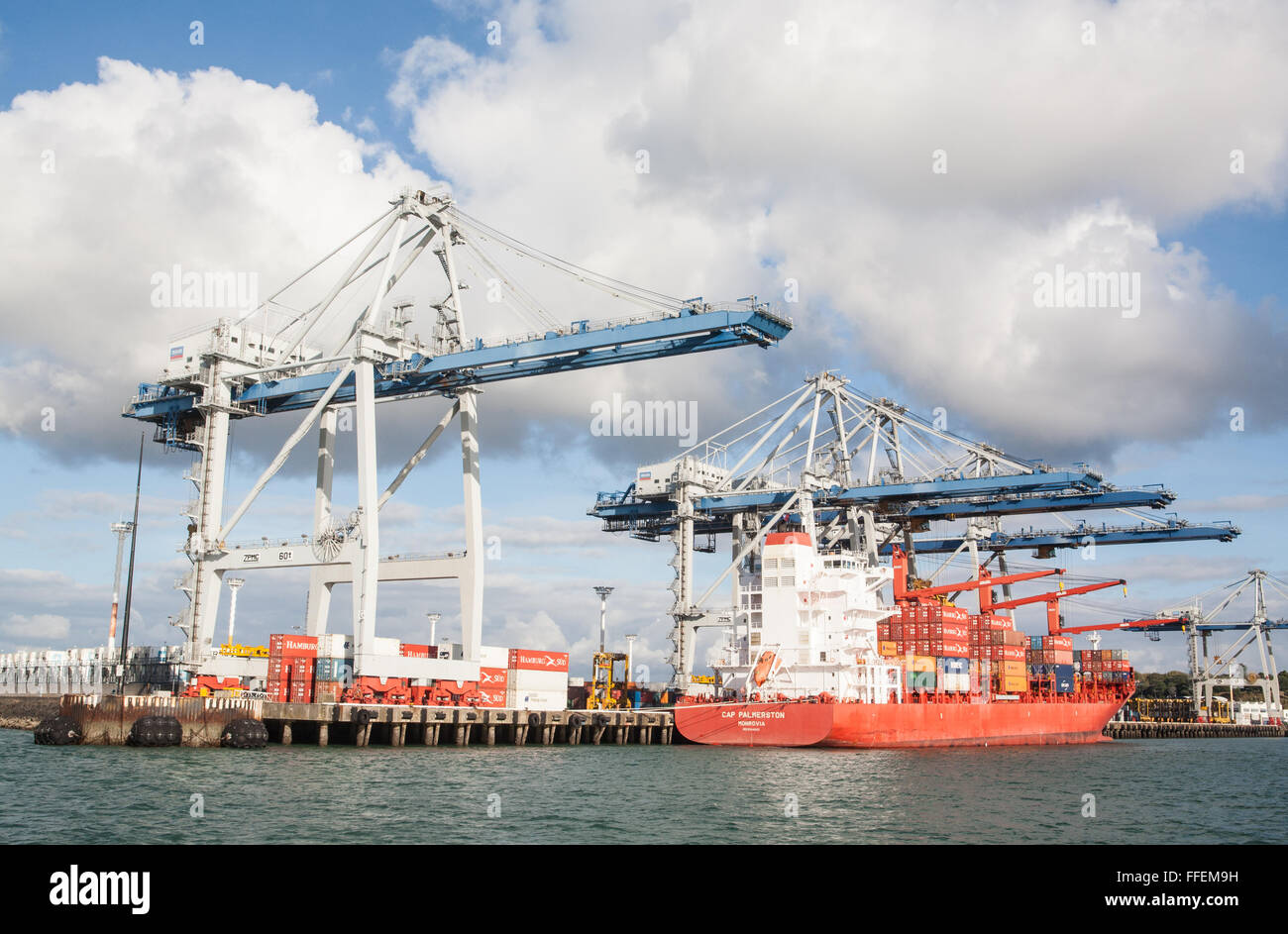 Container ships at Fergusson Wharf, Port of Auckland, New Zealand Stock ...